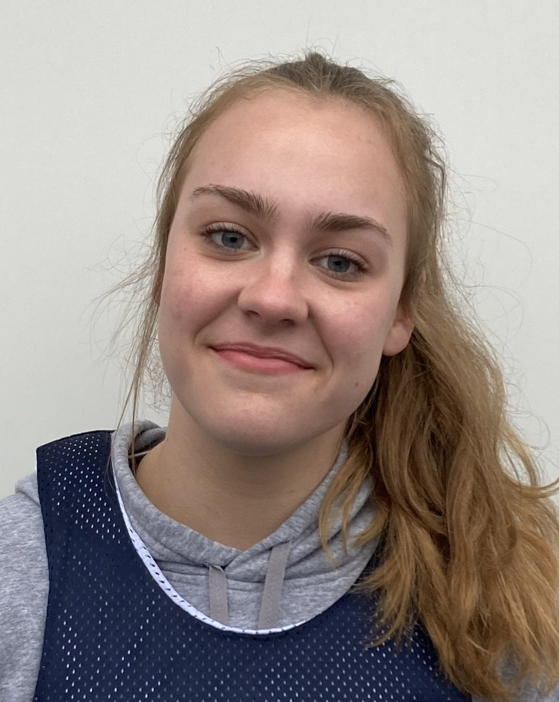 Ellie Sarvis – THE SPORTS PAGE