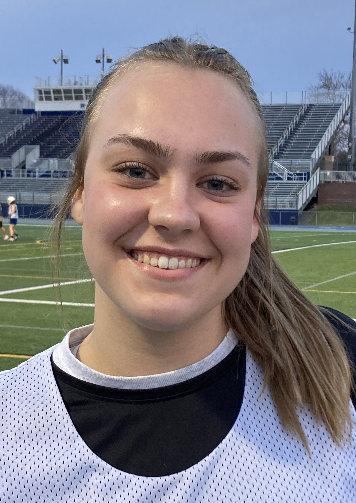 Ellie Sarvis – THE SPORTS PAGE